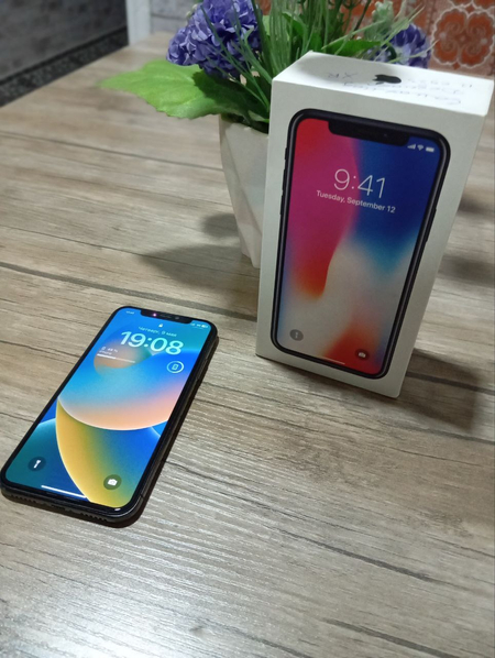 Iphone x 256tali sotiladi