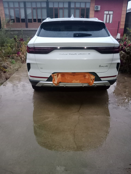 BYD song plus 2023 sotiladi