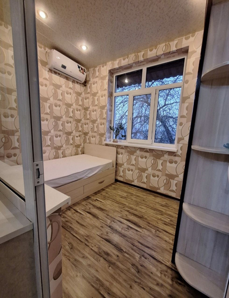 Продаётся 2/4/5 на Карасу 2