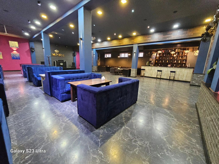 Restaurant sotiladi 3 kavatlik evro avto moykasi bilan