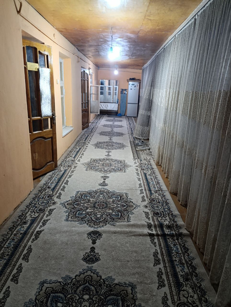 Olmazor Rayon Qorasaroyda 3,5 sotixli xonadin sotiladi Срочно