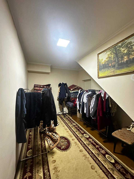 Продаётся дом на Узбекистанской