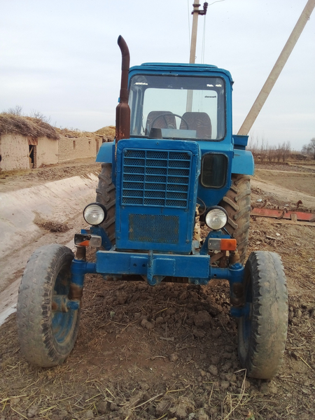 MTZ 80 hamma narsasi bilan