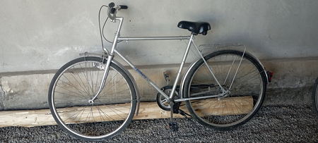 Velosiped sotiladi