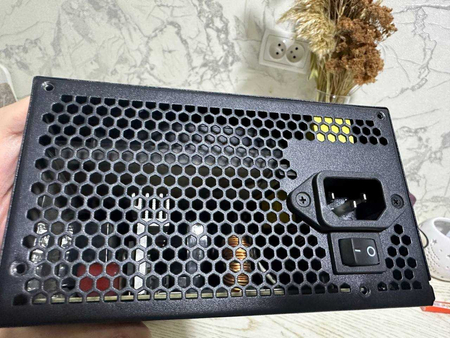 Блок Питания COUGAR VTC 600W, свой