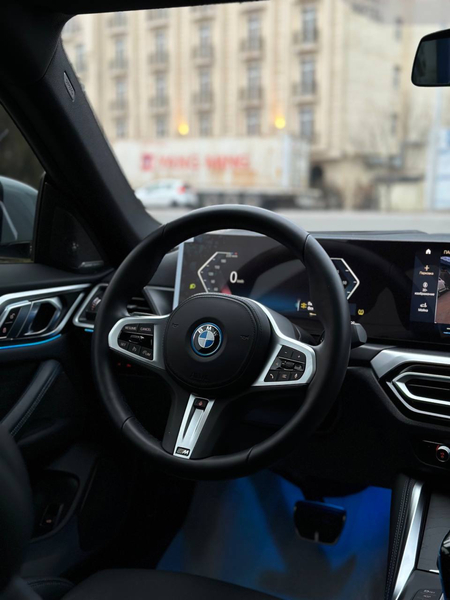 BMW i4 eDrive40