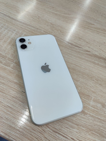 Iphone 11 sotiladi srochno
