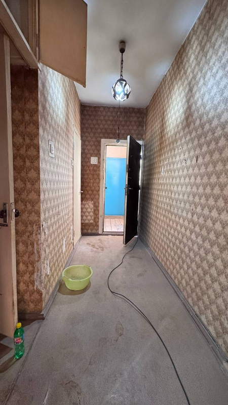 Юнусабад 10 (Конечка автобусов) 1/2/5 (Площадь 40м²)