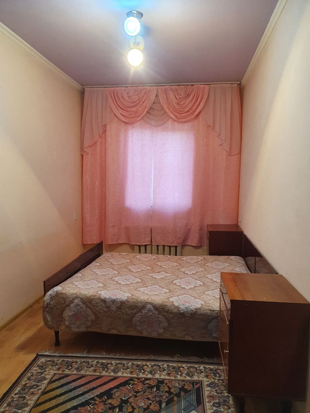 Срочно продам 2/4/4 кадышева базар