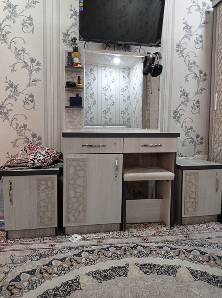 Спальный гарнитур почти новый