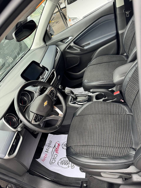 Tracker 2 premier 2023 yil 16500 probeg