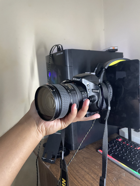 Fotoapparat sotiladi. Nikon d5100