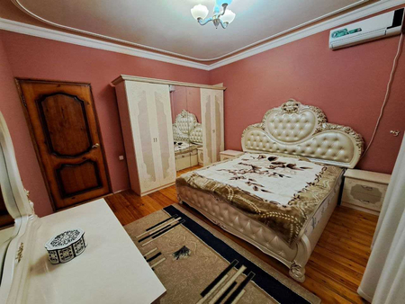 В аренду 2х комнатная с мебелью и техникой