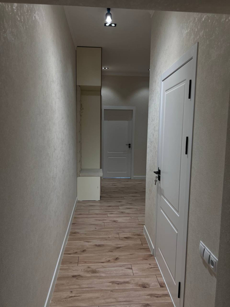 Продается 3х комнатная квартира,метро Максима Горького, 70м2