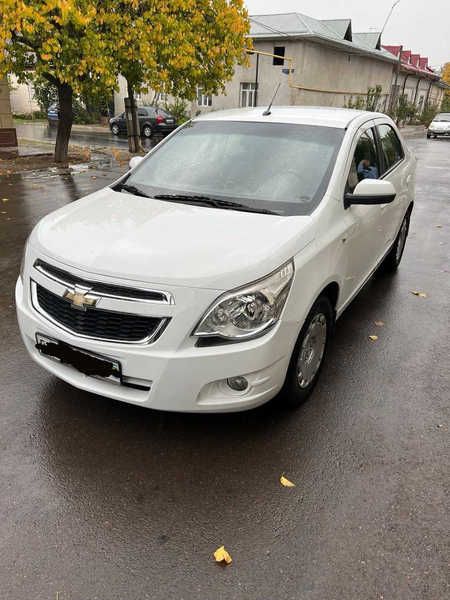 Chevrolet Cobalt, 3 позиция 2013 года