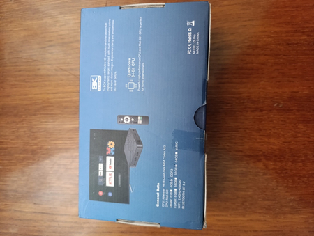 Smart box sotiladi Z8 Pro android tv