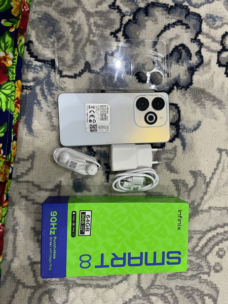 infinix smart 8 sotiladi holati yangi