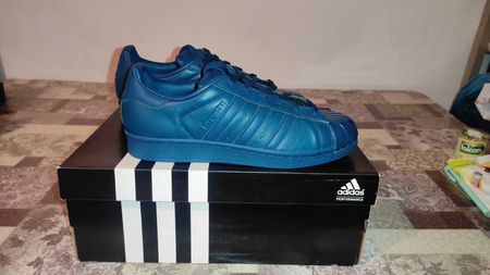 Кроссовки Adidas Pharrell Williams Superstar Supercolor