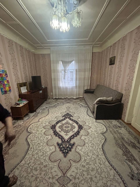 Продаётся дом. Яшнабад район,Шумиловский городок.