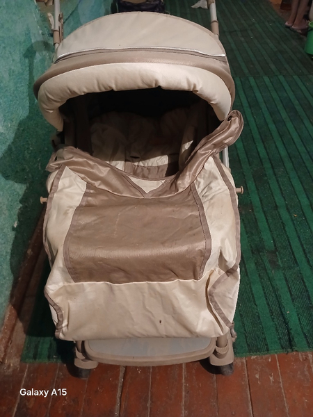 Болалар коляскаси