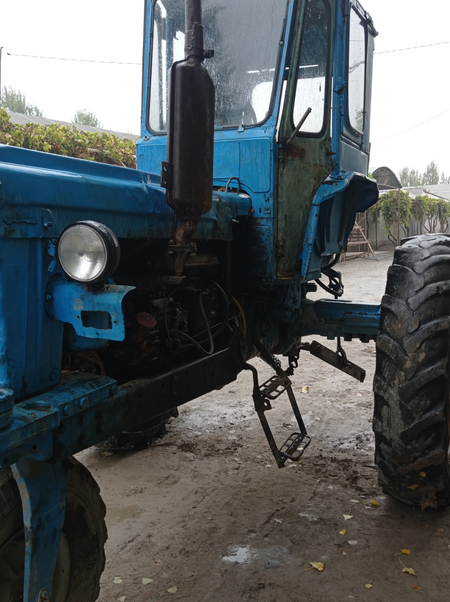 Фаргонадан 28 трактирлар