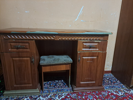 Spalniy Mabel Kravat ikki kiwilik 1ta wkaf 1ta teremo Yana wkaf bor