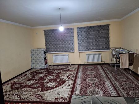 Продаю квартиру в янги хаётском районе