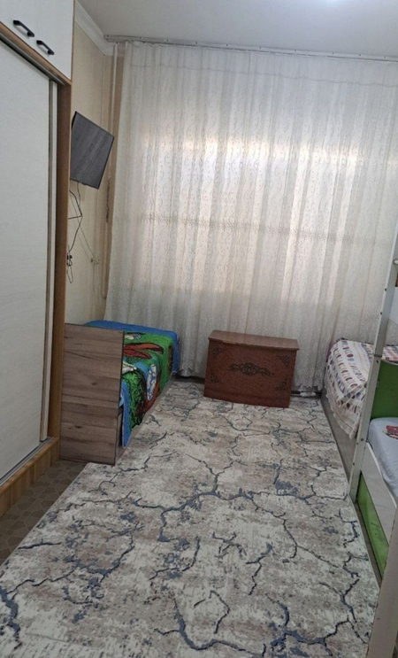 Продаётся Юнусобод 5 квартал 2/2/4