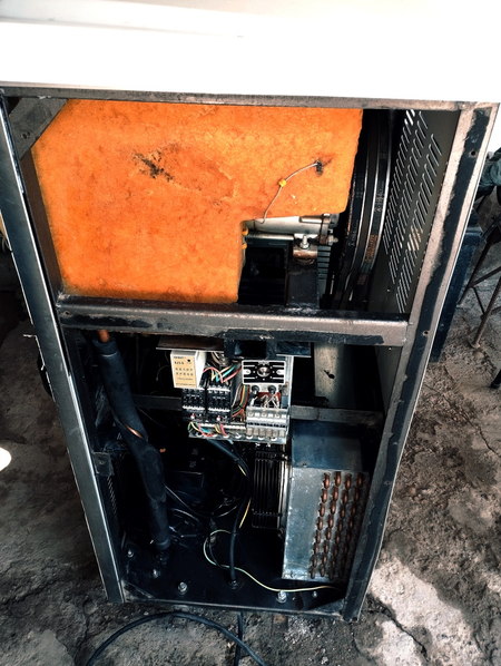 Frezi yangi Marojni aparat 380 w ishlaydi srochno sotiladi 500$ Retsep