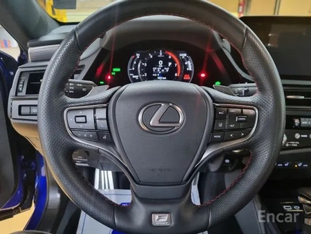 Lexus ES300h F-Sport