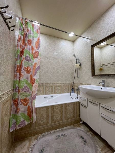Продается квартира госпитальный рынок