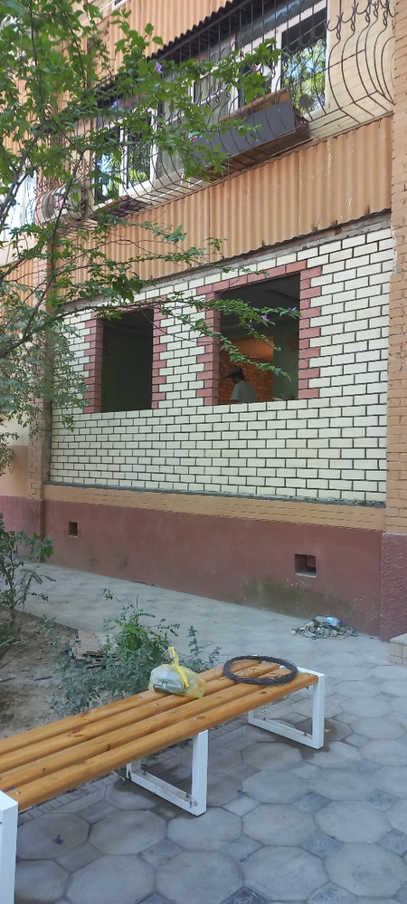 Кладка кирпича и ремонт балконов установка новые рамы козерки решотки