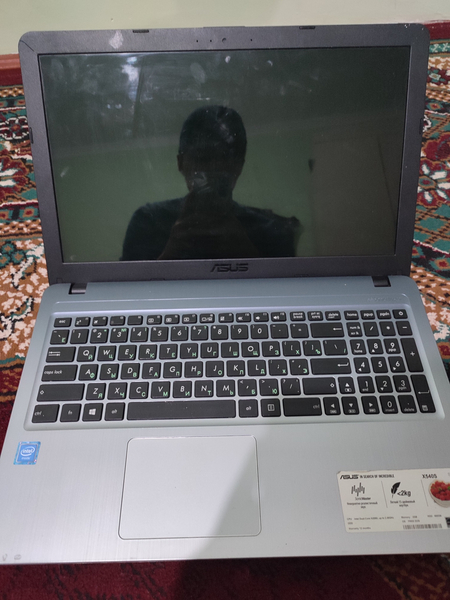 Asus noutbuki ofis uchun