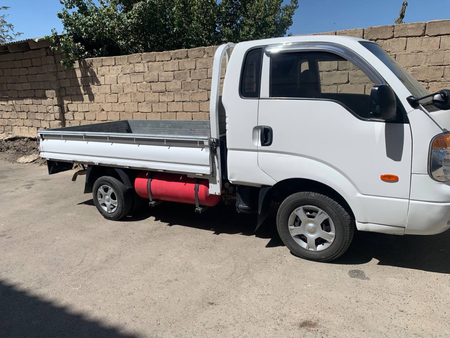 Kia bongo 2011 yili