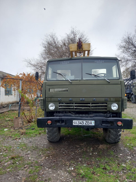 Буровой  станок на машине