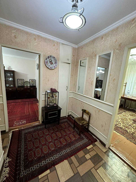 Продается квартира буюк ипак йули метро 4/3/5 84м²