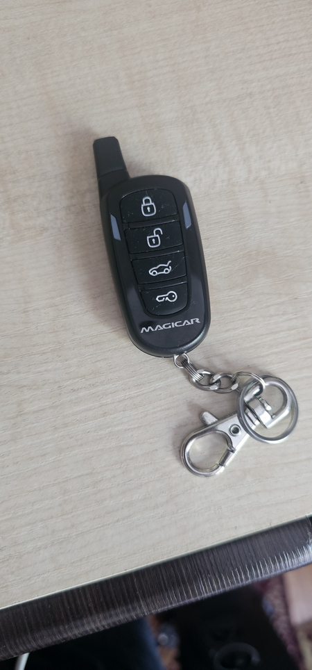 Зудлик билан сотилади Megicar D 906 S  Dominant original