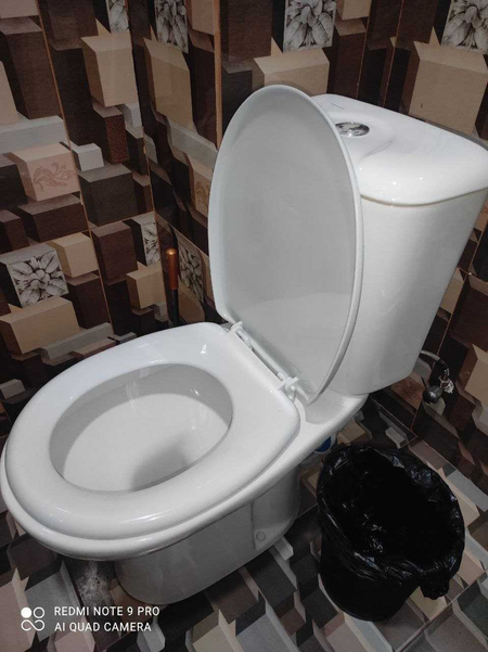 Продаётся комплект мебели, кровать (комплект), раковины, душа