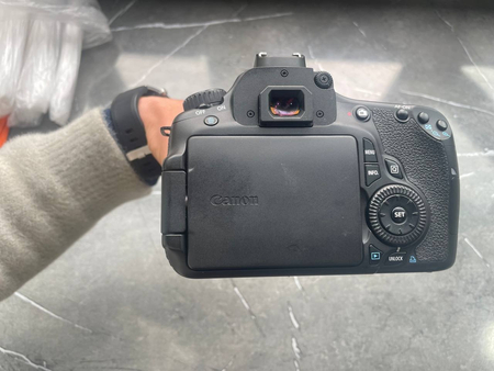 CANON INC. Made in japan