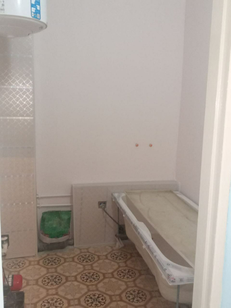 Shayx ul olam masjidi yaqinida 1xonalik 6kavatda sotiladi