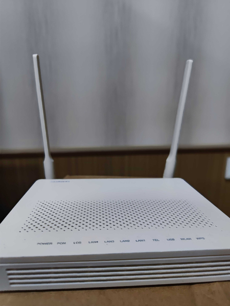 HUAWEI HG8546M GPON 2*5dbi LAN 1 GbE Мега распродажа!!!