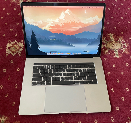 Macbook pro 15” 2018 16/256