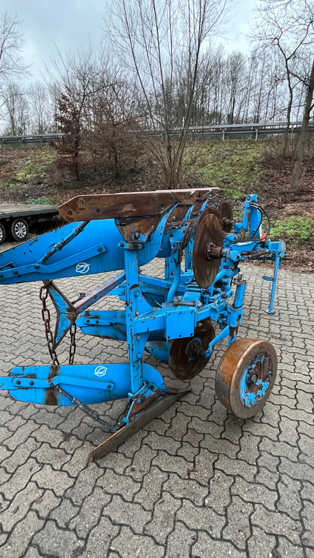 Lemken Opal 110 Omoch, Claas, Case , John derry, Belarus tortadi