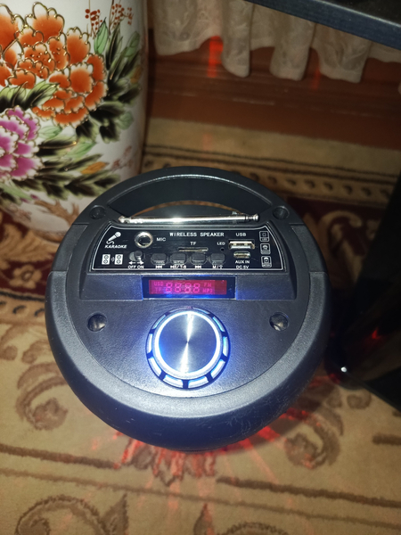 Продается Калонка JBL