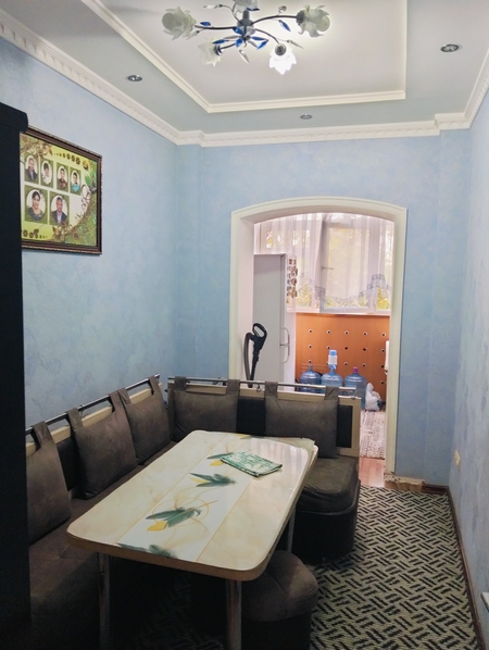 Срочно продам квартиру в центре Чиланзар рядом метро Новза 77 серия