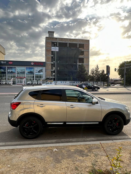 Nissan Qawqai сотилади