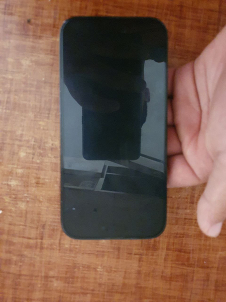 Iphone 14 pro srochna sotiladi!