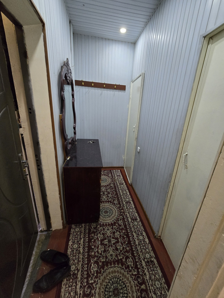 От Метро Улугбека 2 астановки 1/1/4 ТВ Хол. 300у.е. Чиланзар-2 163-шк.