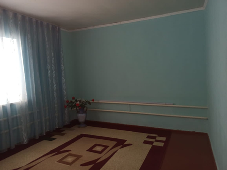 Срочно продаются участка вся удобствами газ, свет, вода , есть.