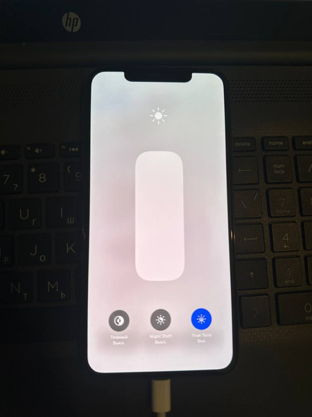 iPhone Xs mas sotiladi